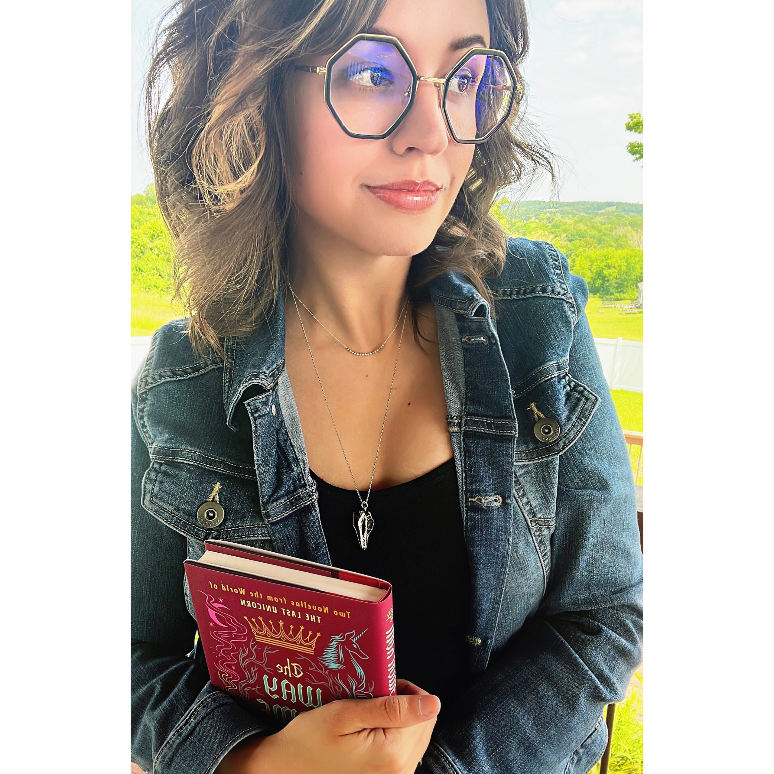 About Me - Sara Myriad